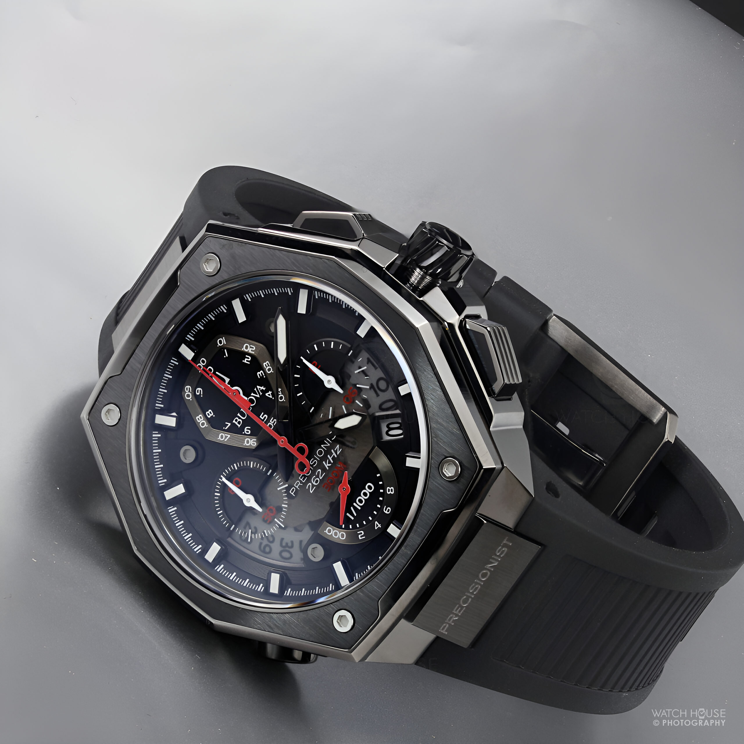 Bulova Precisionist Series X 98B358 Chronograph in Schwarz