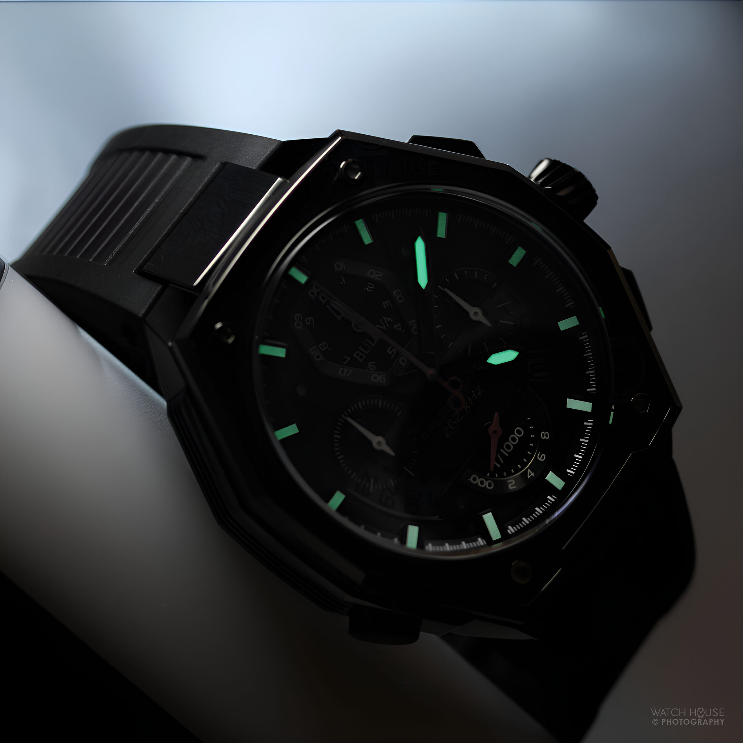 Bulova Precisionist Series X 98B358 Chronograph in Schwarz