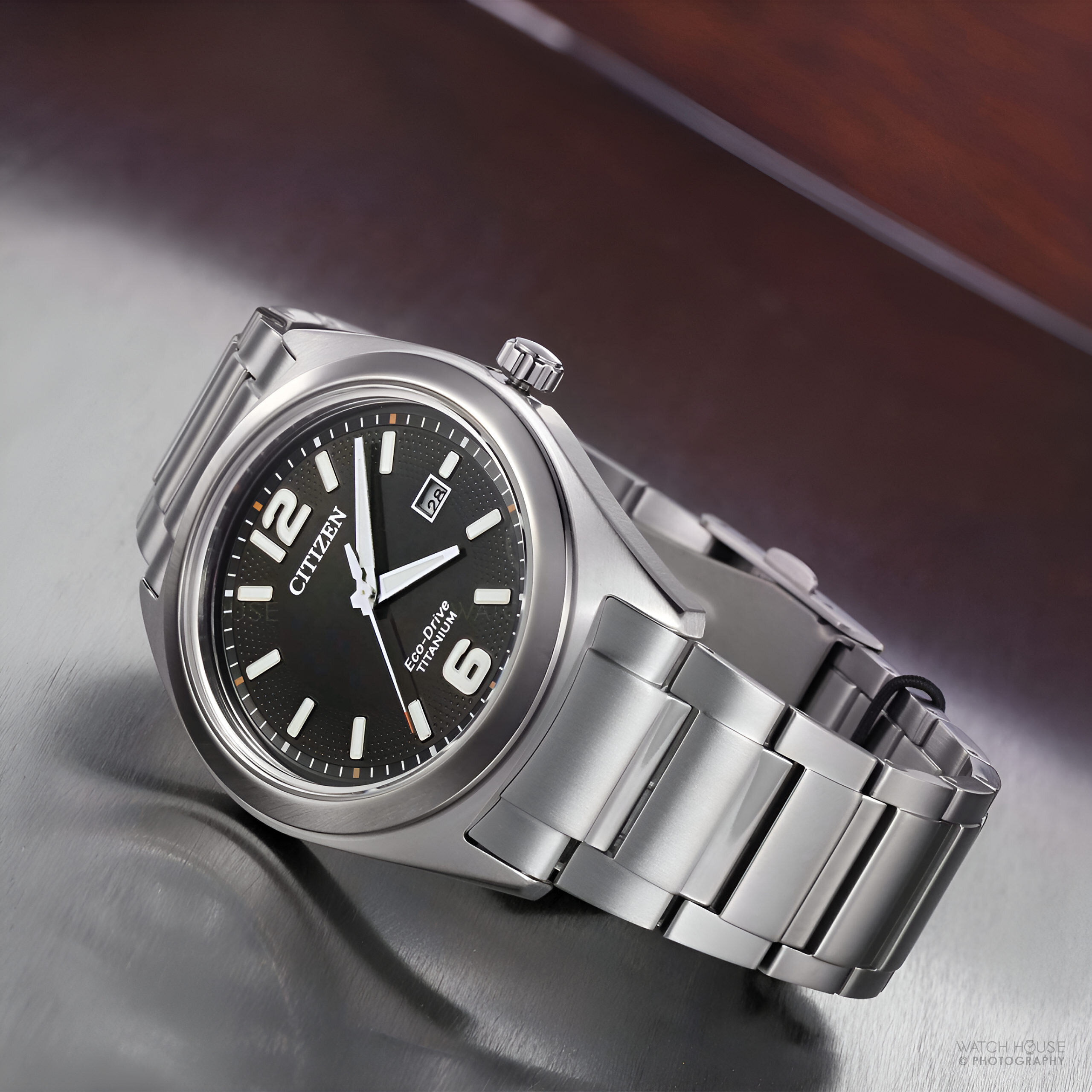 Citizen AW1641-81E Schwarz Super Titanium Eco Drive
