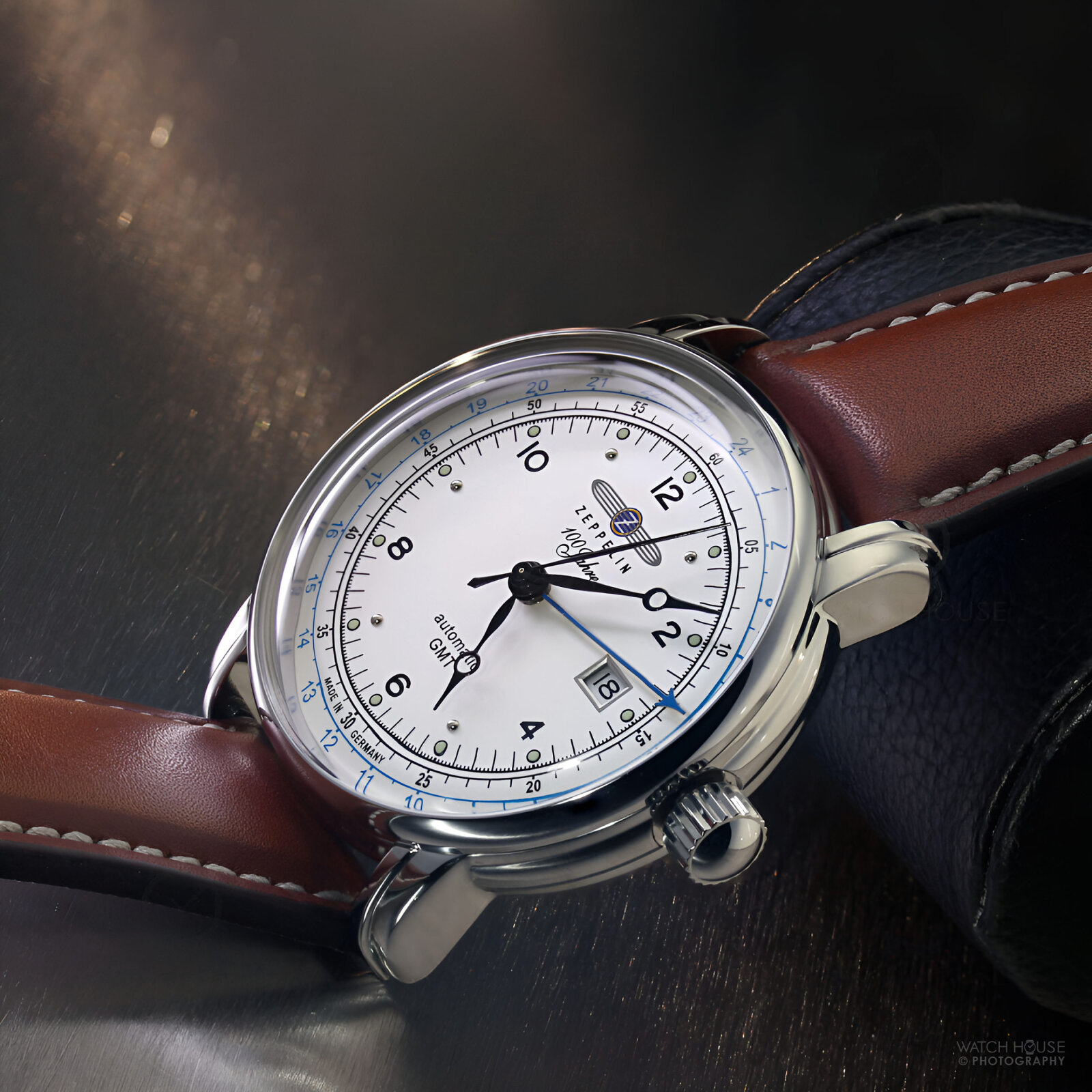 Zeppelin 8666-1 Serie 100 Jahre Zeppelin Automatik GMT Silber